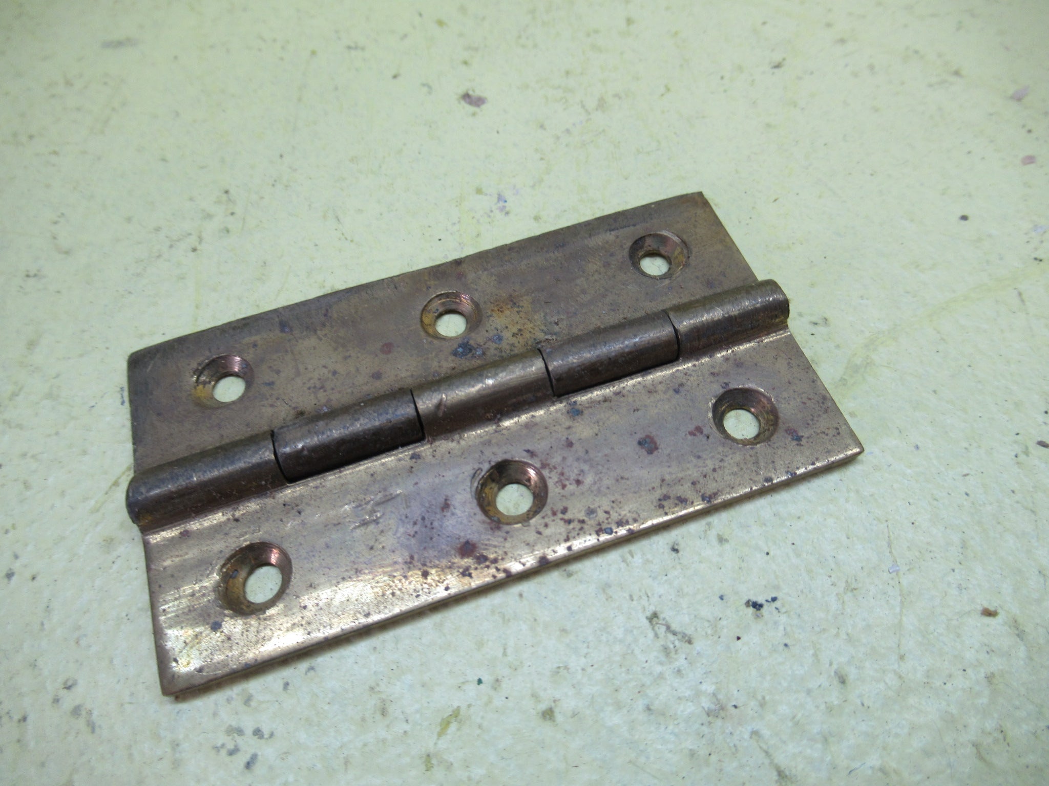 Brass Effect Butt Hinge 76L x 21-42W – rummages.co.nz